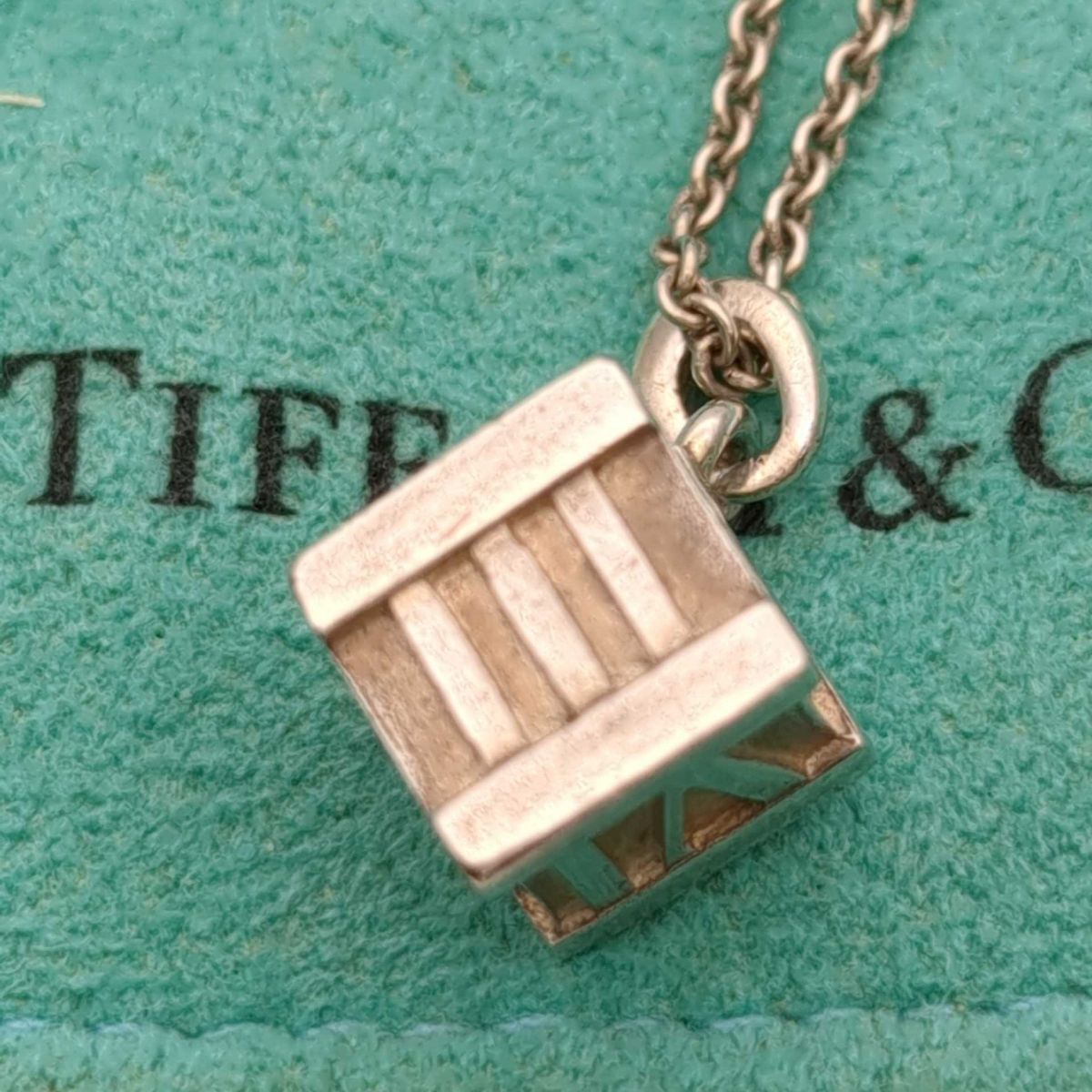 Yahoo!オークション - ティファニー アトラスキューブネックレス シル...