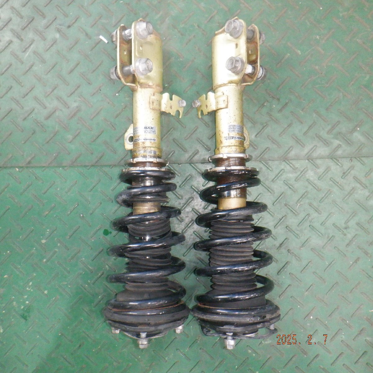 Yahoo!オークション - ヴォクシー 70K 社外 車高調 売り切り 33379