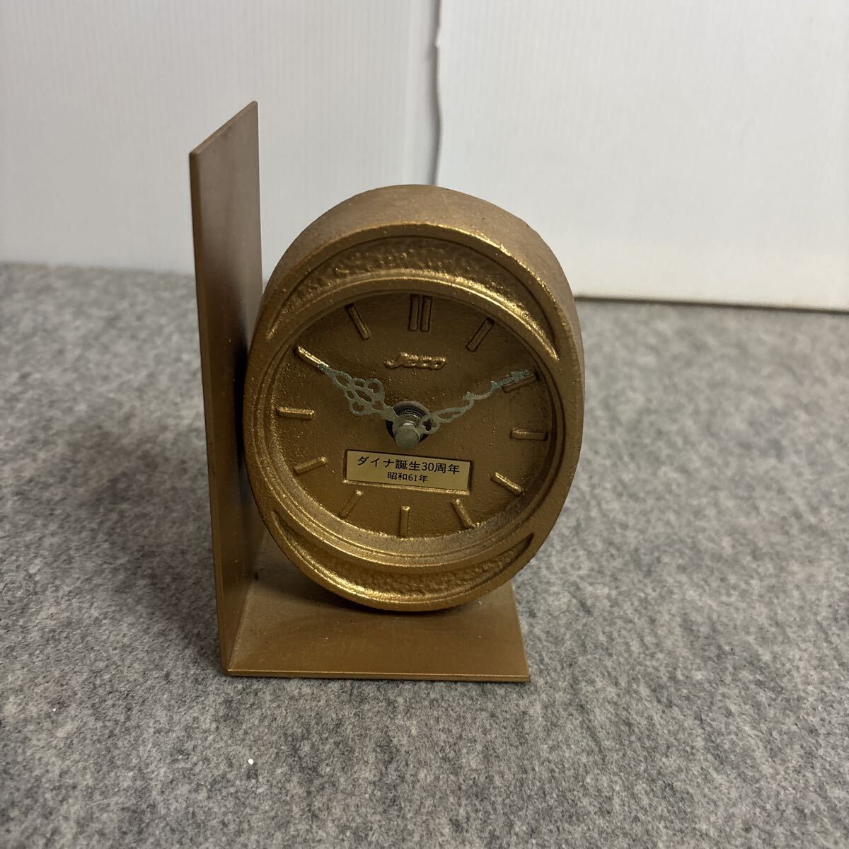 Yahoo!オークション - W644 Jeco ダイナ誕生30周年 昭和61年 置き時計 ...