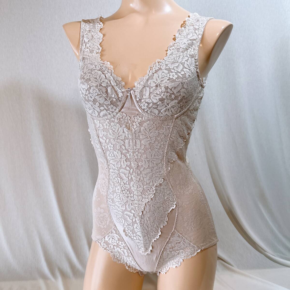 Yahoo!オークション - 58 高級 ボディスーツ A80L