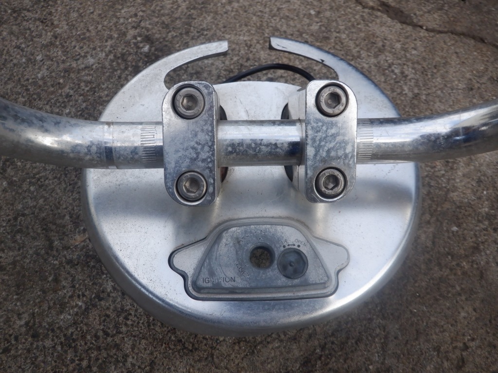 Yahoo!オークション - フォルツァ MF06 純正ハンドルポスト セットバッ...