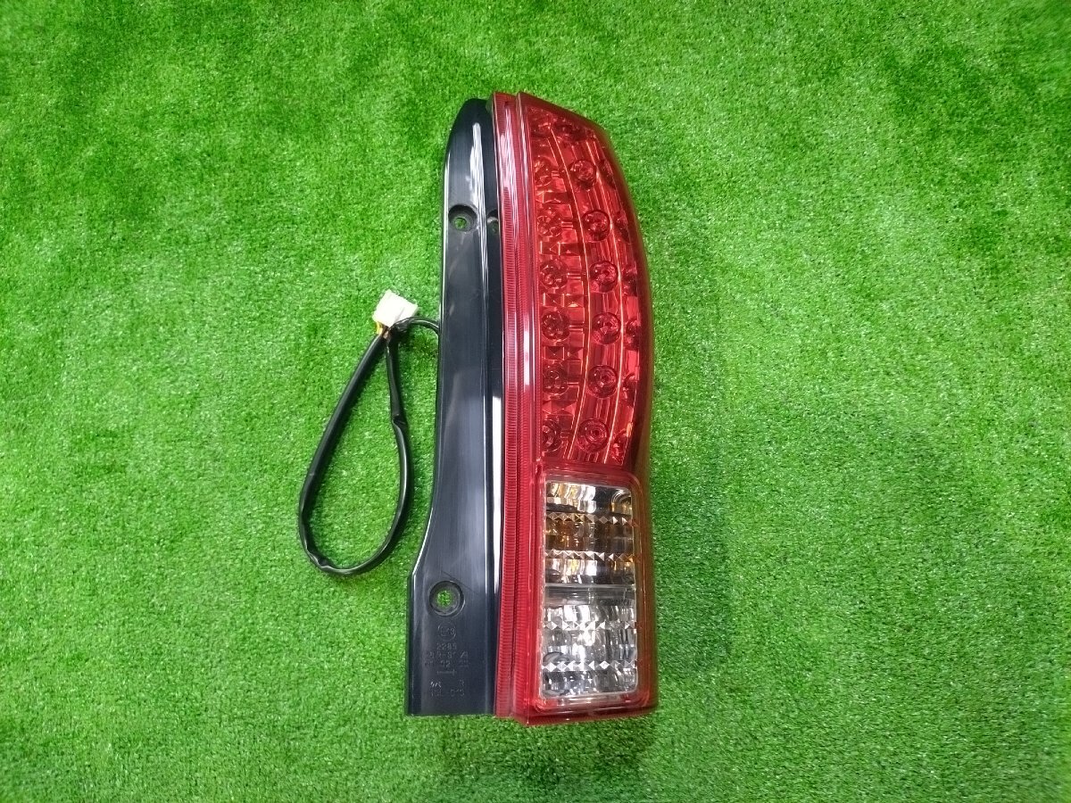 Yahoo!オークション - H92W オッティ テールランプ 運転席側 右側 H82...