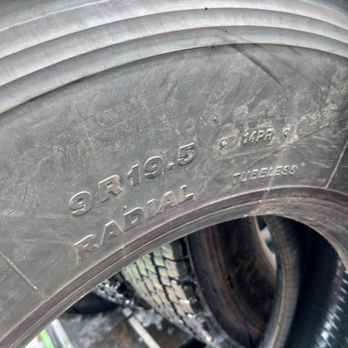 Yahoo!オークション - 6本価格 上パS502 9R19.5 14PR BRIDGESTONE W970...