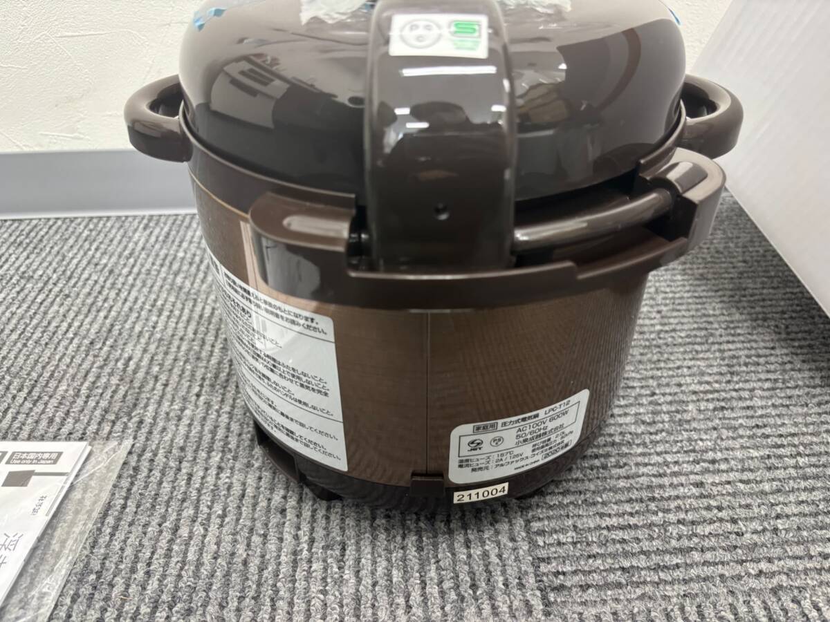 4907 リブセトラ LIVCETRA 電気圧力鍋 LPC-T12/T ブラウン(圧力鍋)｜売買されたオークション情報、yahooの商品情報をアーカイブ公開 - オークファン（aucfan.com）