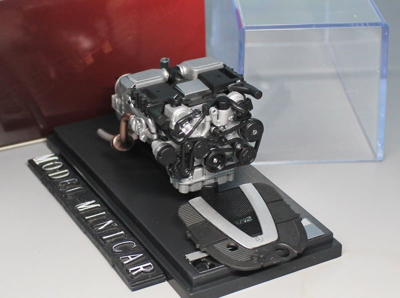 Yahoo!オークション - 超美品 Engine 限定品 MotorHelix 1/18 メルセ...