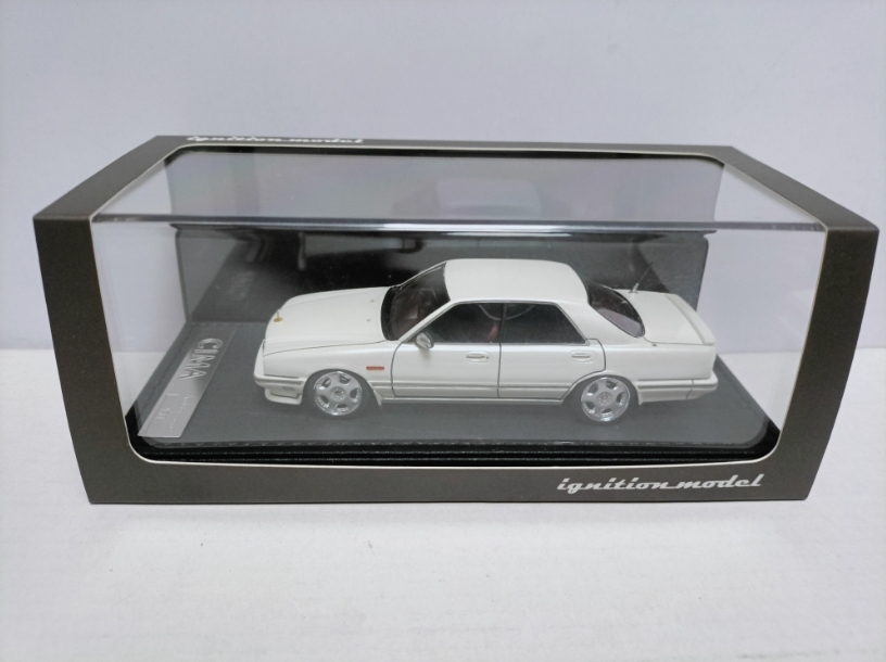 Yahoo!オークション - 送料無料 IG 1 43 Nissan Cedric Cima Y31 真珠...
