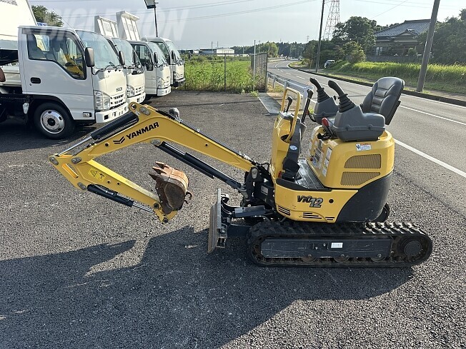 Yahoo!オークション - ミニ油圧ショベル(ミニユンボ) ヤンマー ViO12-2...