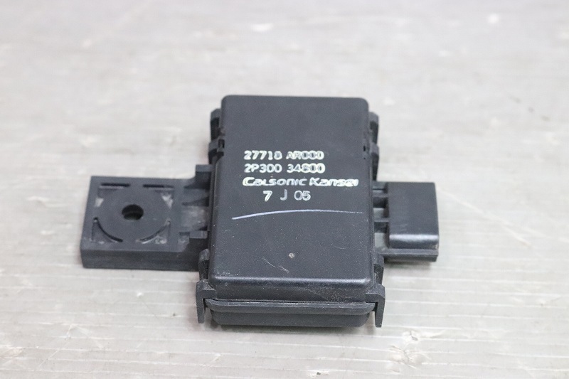 Yahoo!オークション - 日産 シーマ 450 VIP 中期 (GF50 F50) 純正 ガス...