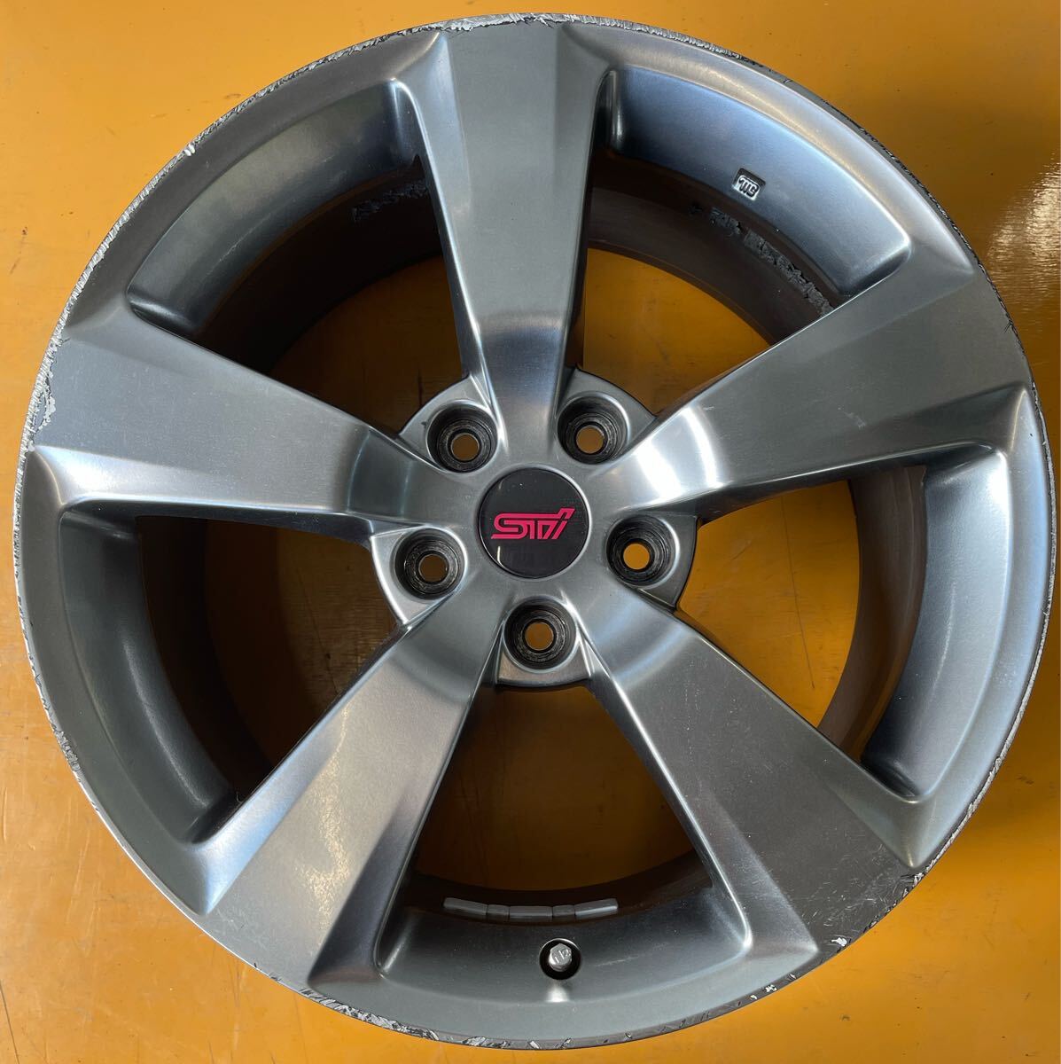 Yahoo!オークション - スバル純正 インプレッサ WRX STI 18×8.5J +55 ...