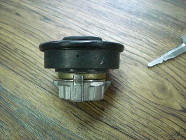 Yahoo!オークション - ヤマハ タンクキャップ ビーノ ジョグ などに No...