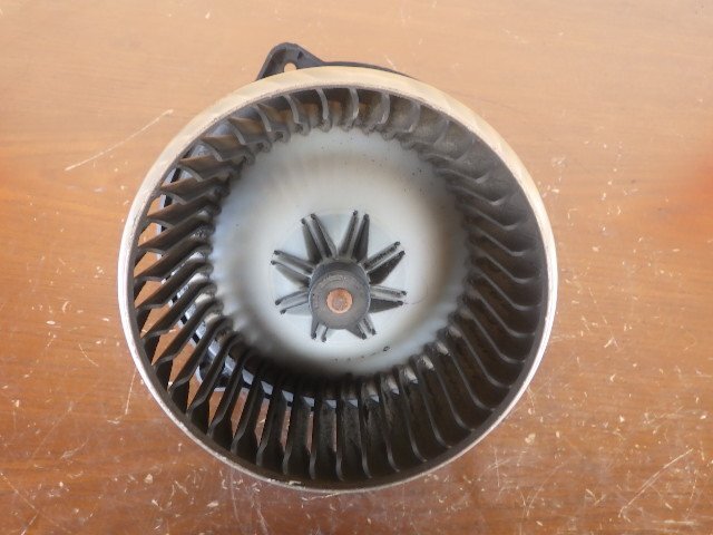 Yahoo!オークション - r6101-38 ブロアーモーター いすゞ エルフ H20年...