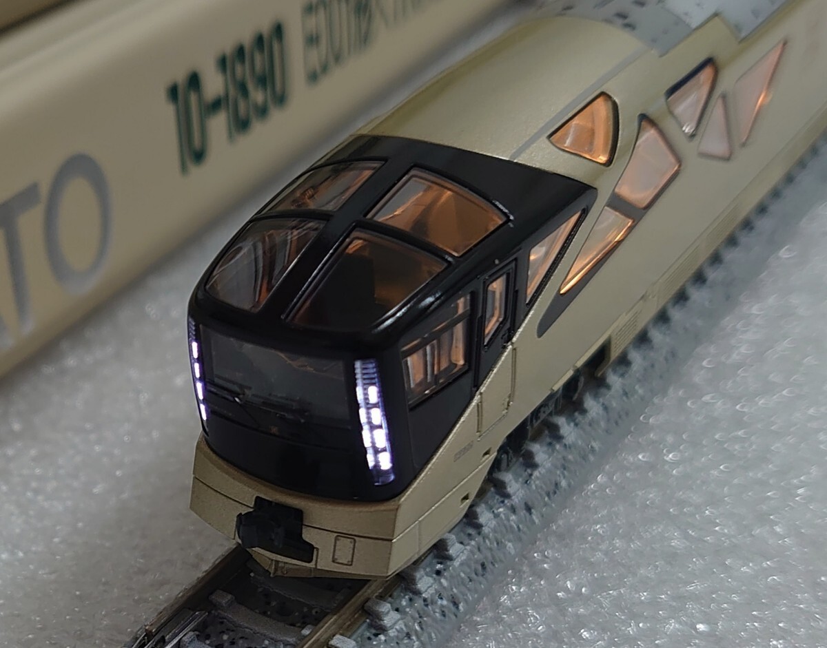 Yahoo!オークション - 10両室内灯入 最新スロットレスM E001形 TRAIN S...