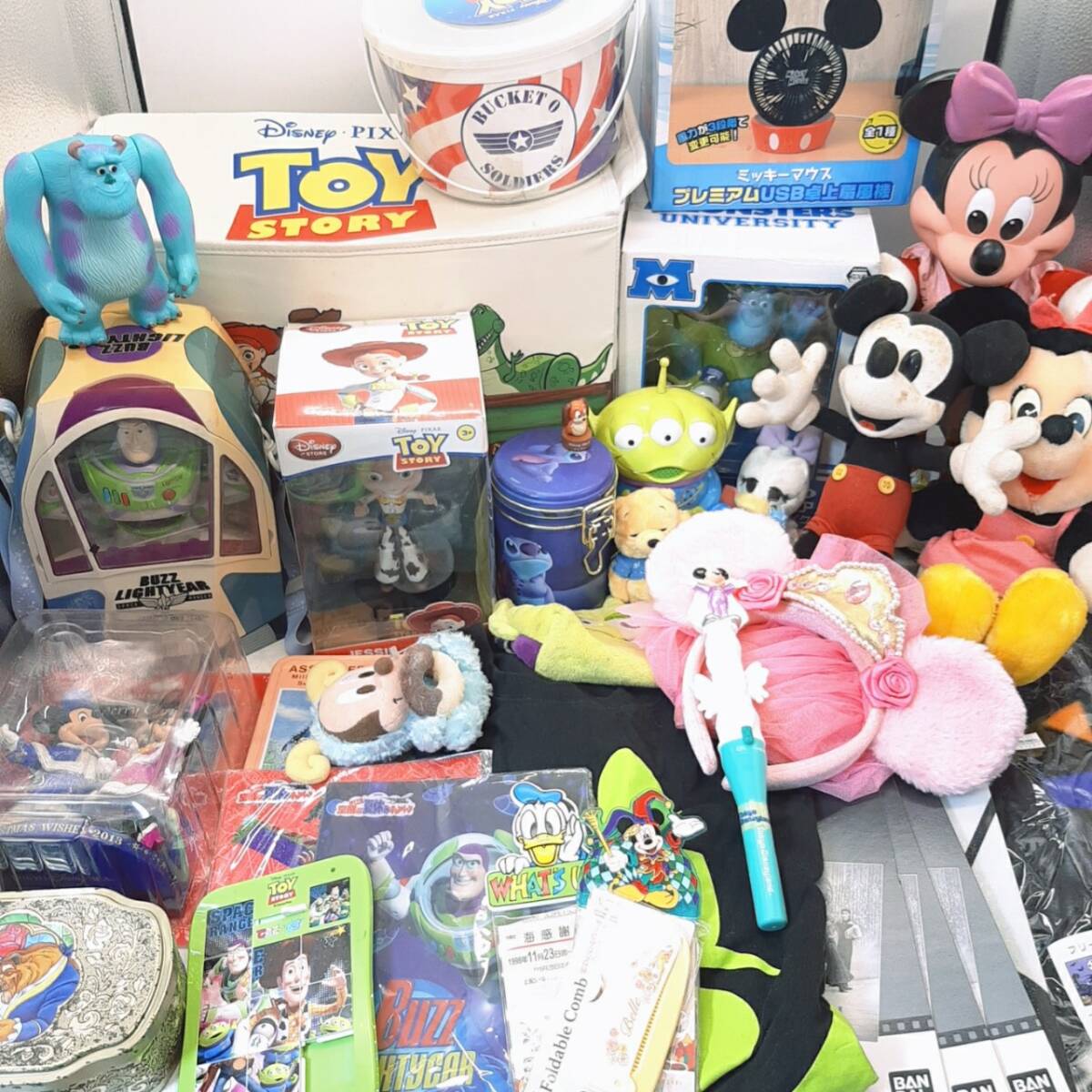Yahoo!オークション - n227 DISNEY ディズニー グッズ まとめ 大量 ミ...