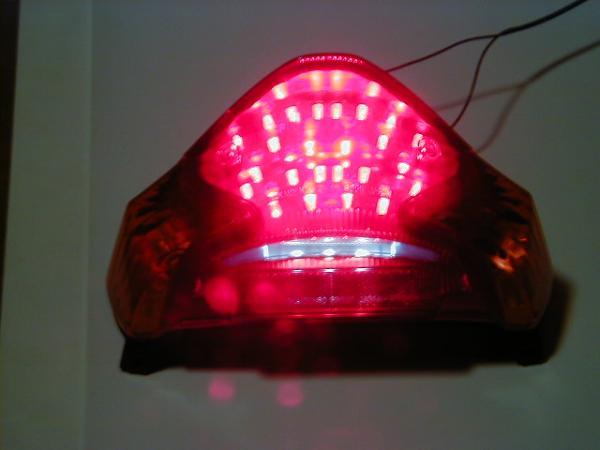 Yahoo!オークション - アドレスV125 テール LED 即決