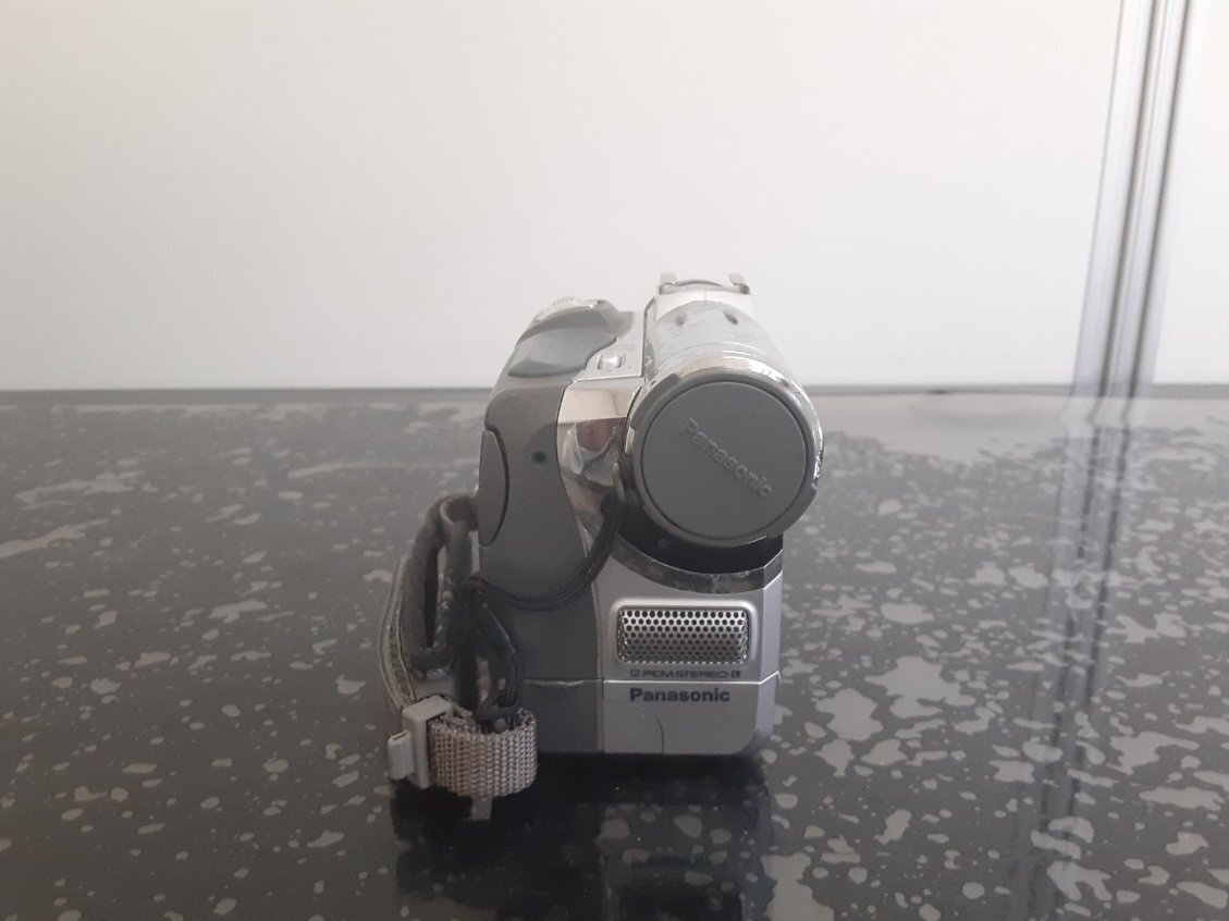 Yahoo!オークション - パナソニック Panasonic NV-GS5 デジタルビデオ...