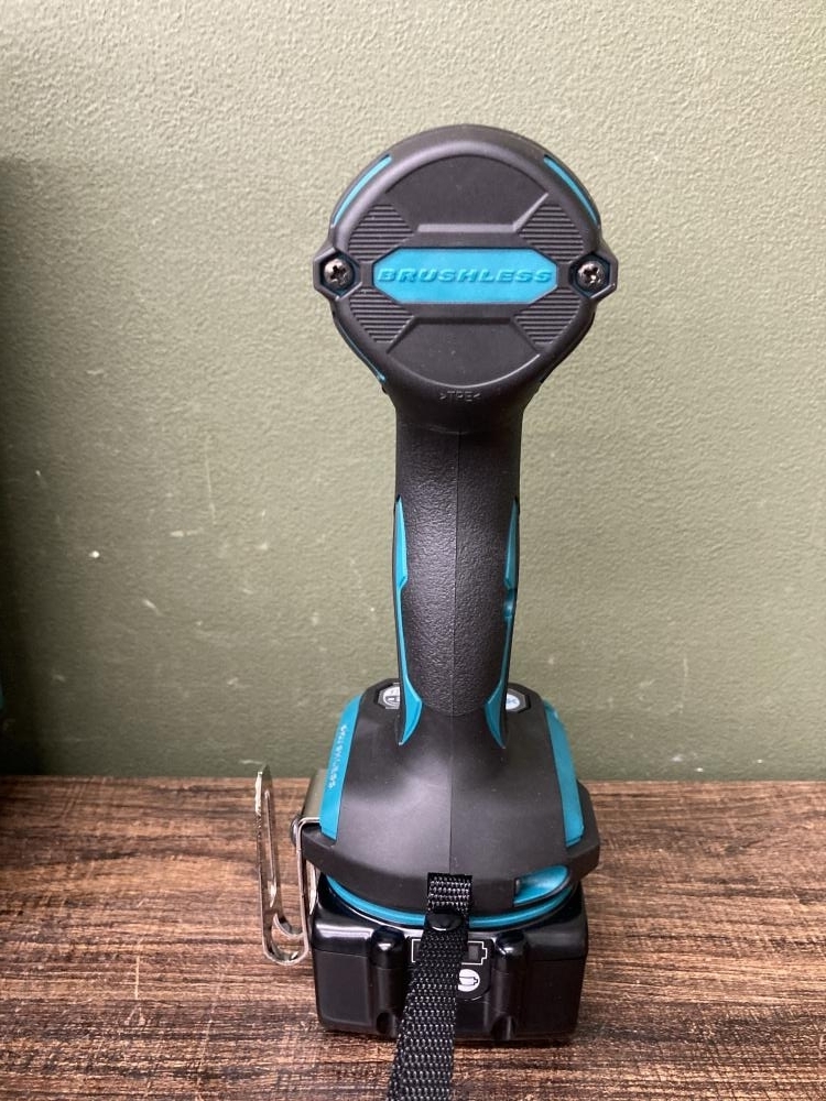 Yahoo!オークション - 011 未使用品・即決価格 マキタ makita 充電式イ...