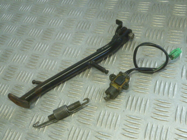 Yahoo!オークション - ル8.27 SUZUKI ZZ/ジーツー CA1PB A155 純正 サ...