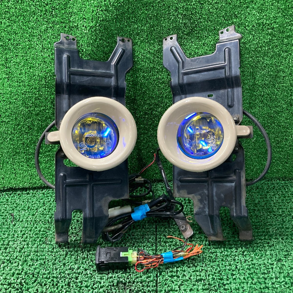 Yahoo!オークション - アルトラパン X HE22S 左右 フォグライトランプ...