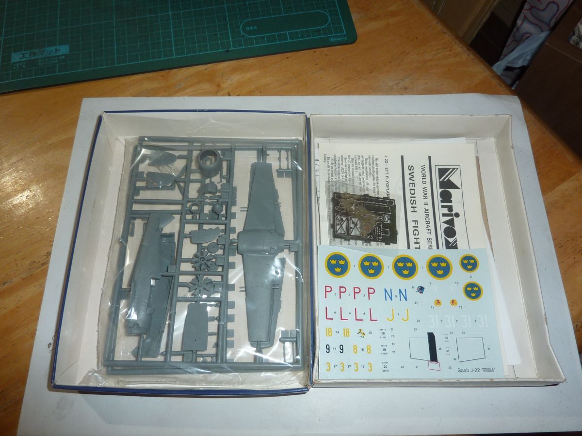 Yahoo!オークション - 1/72 FFVS J22 A/B スウェーデン戦闘機 マリボッ...