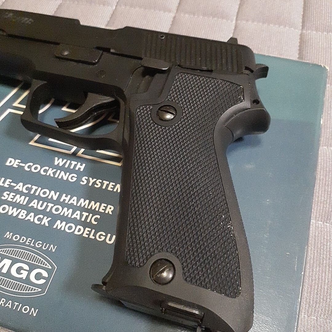 Yahoo!オークション - MGC SIG SAUER P220 HW ジャンク品