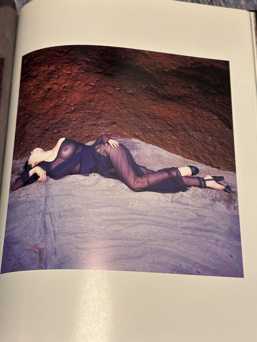 Yahoo!オークション - 初版 広田玲央名 写真集 セルフ LEONA HIROTA SE...