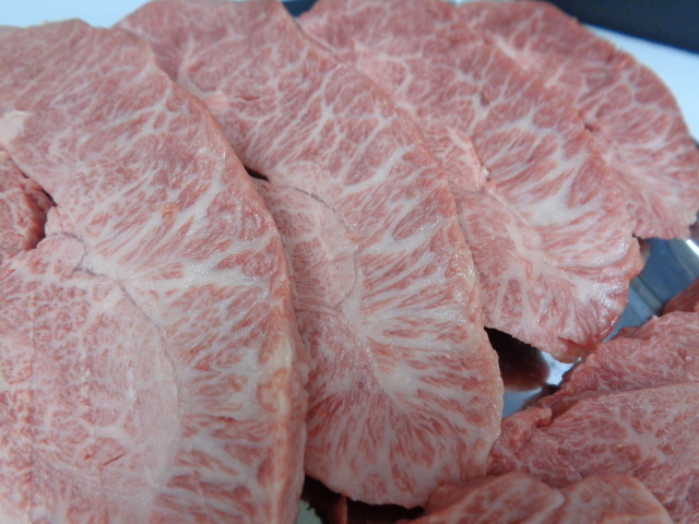 Yahoo!オークション - 岩手A5牝 超特みすじステーキ9枚 1 6kg