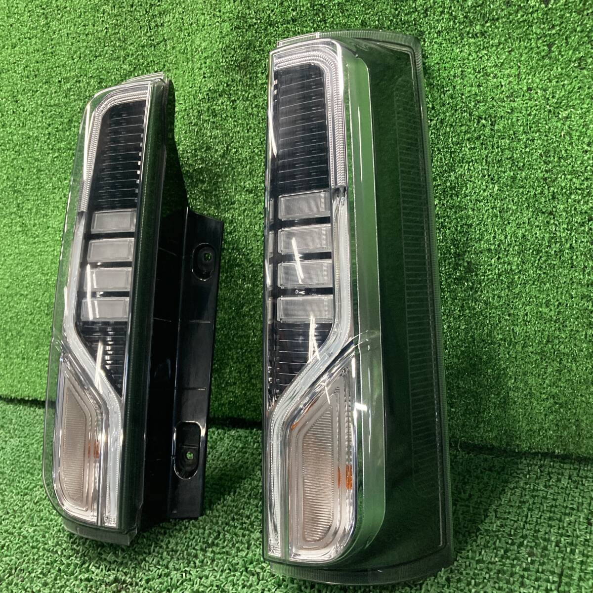 Yahoo!オークション - スペーシア XS MK53S 左右 テールランプ テール...