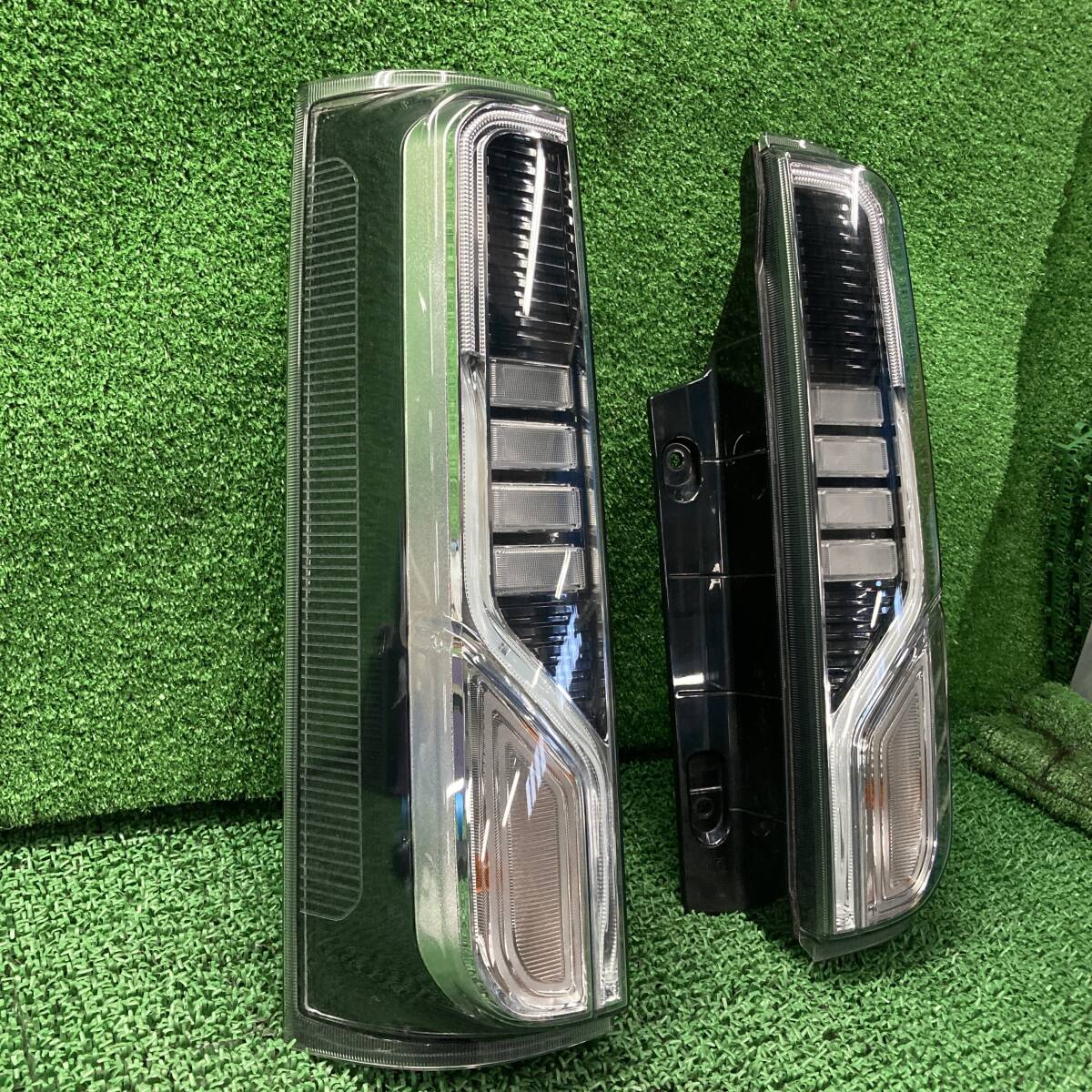 Yahoo!オークション - スペーシア XS MK53S 左右 テールランプ テール...