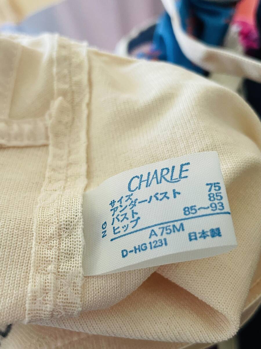 Yahoo!オークション - シャルレボディスーツ販売店試着用サンプルA75M