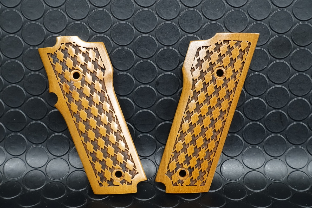 Yahoo!オークション - MGC M459/59用 木製グリップ 未開封 レターパッ...