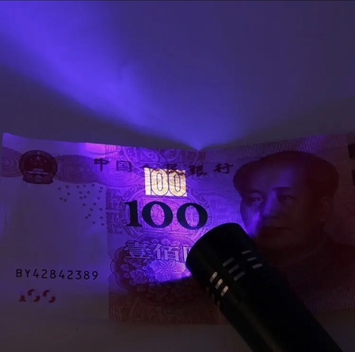 Yahoo!オークション - ブラックライト 9LED UVライト 紫外線 蓄光 釣り...