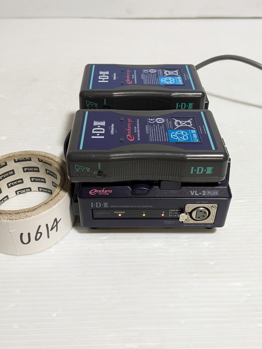 Yahoo!オークション - IDX Vマウントバッテリー用 2ch 順次急速充電器 ...