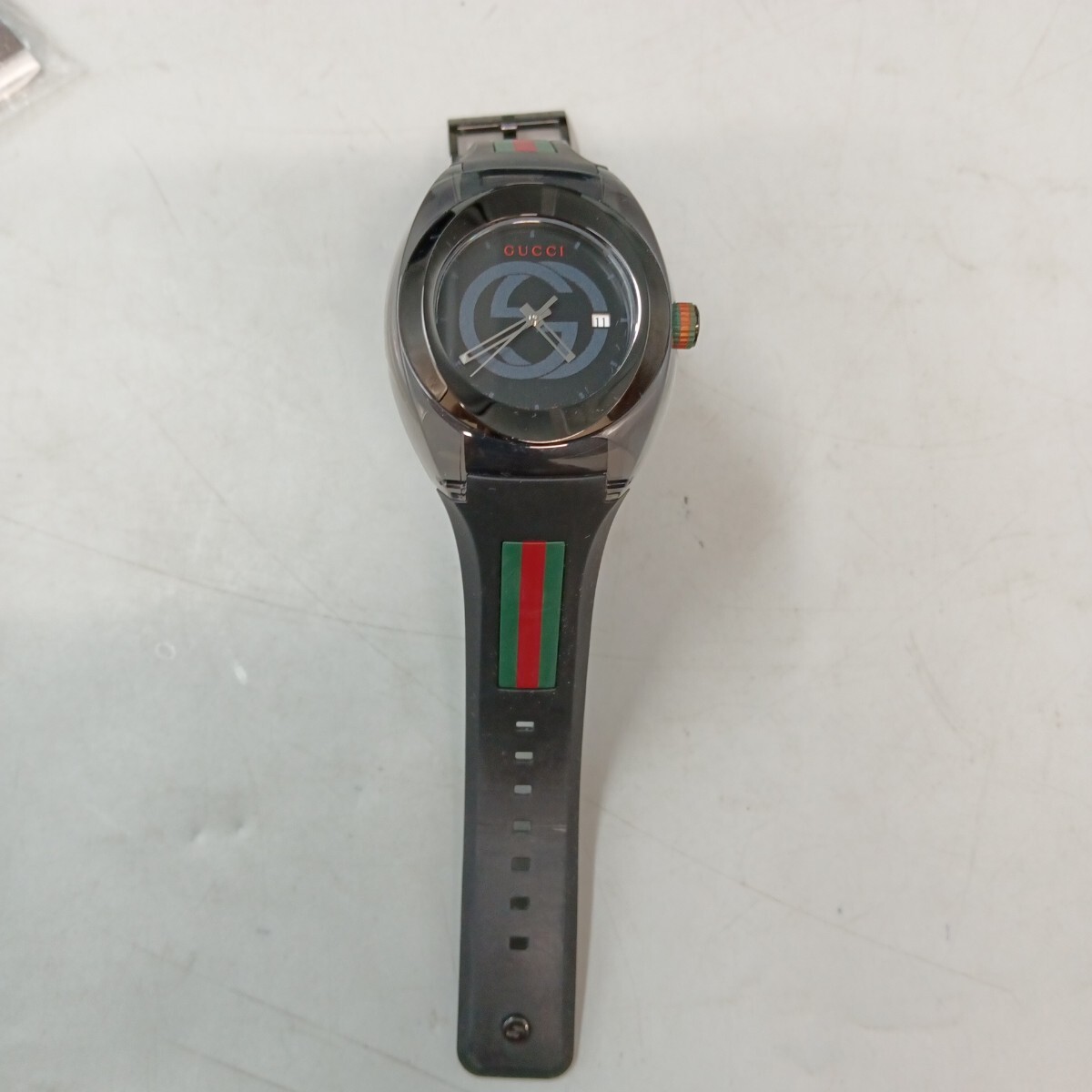 Yahoo!オークション - D GUCCI グッチ 腕時計 137.1 SYNC シンク ブラ...