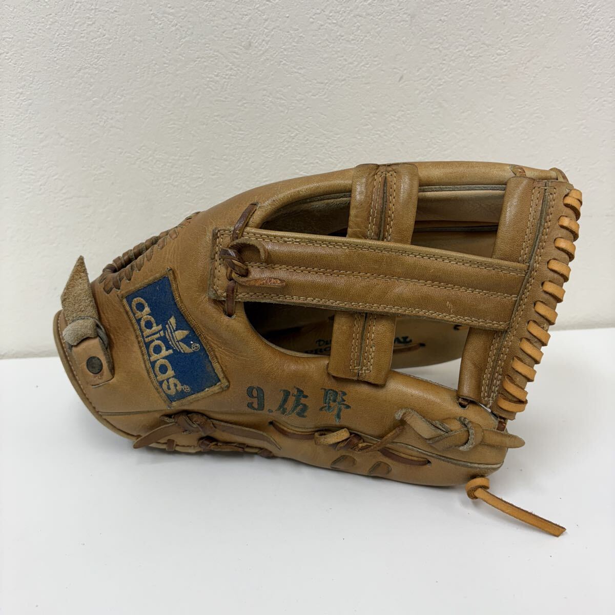 Yahoo!オークション - [0805-02] adidas 硬式用グローブ 右投げ 書き込...