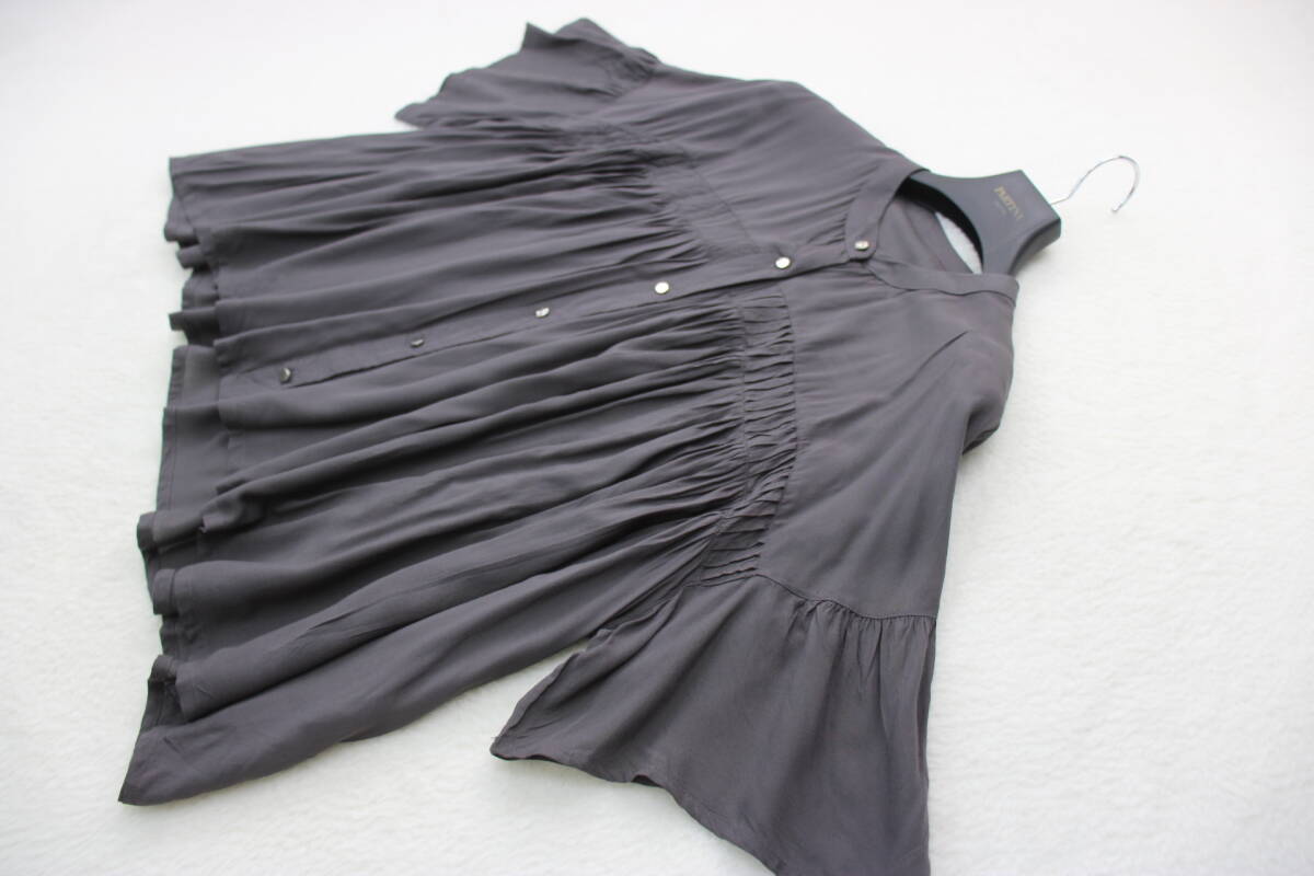 Yahoo!オークション - 4218 新品 ピンタックギャザーブラウス チャコー...