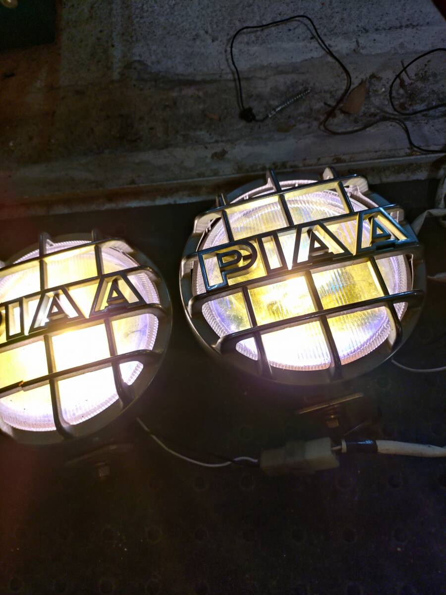 Yahoo!オークション - PIAA520 丸型 16cm ドライビングランプ スポッ...