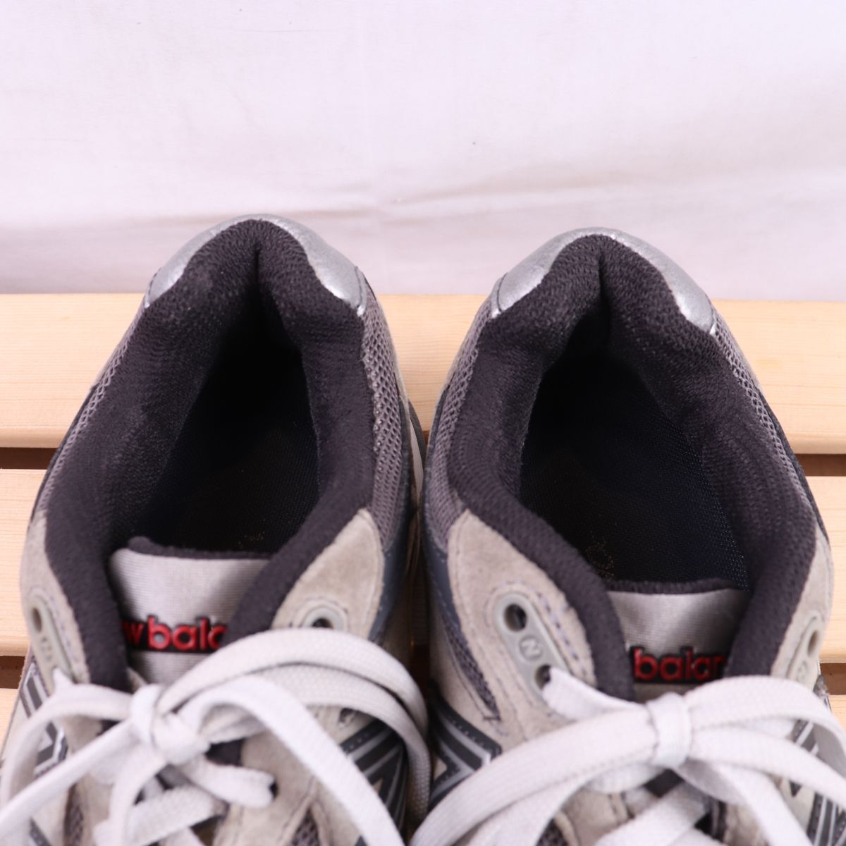Yahoo!オークション - z1663【880】ニューバランス US9.5 27.5cm/灰 グ...