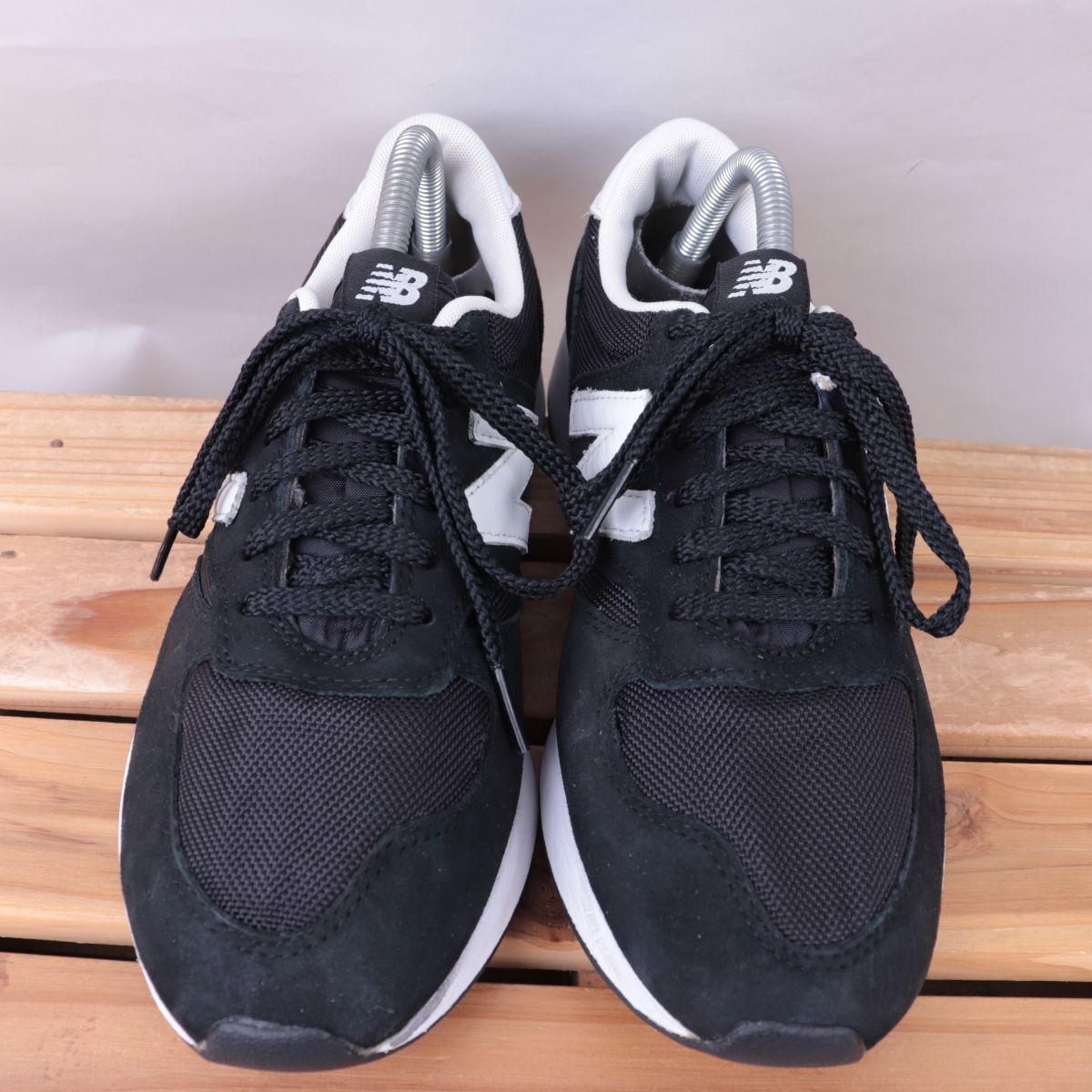 Yahoo!オークション - z1748【420】ニューバランス US8 26.0cm/黒 ブラ...