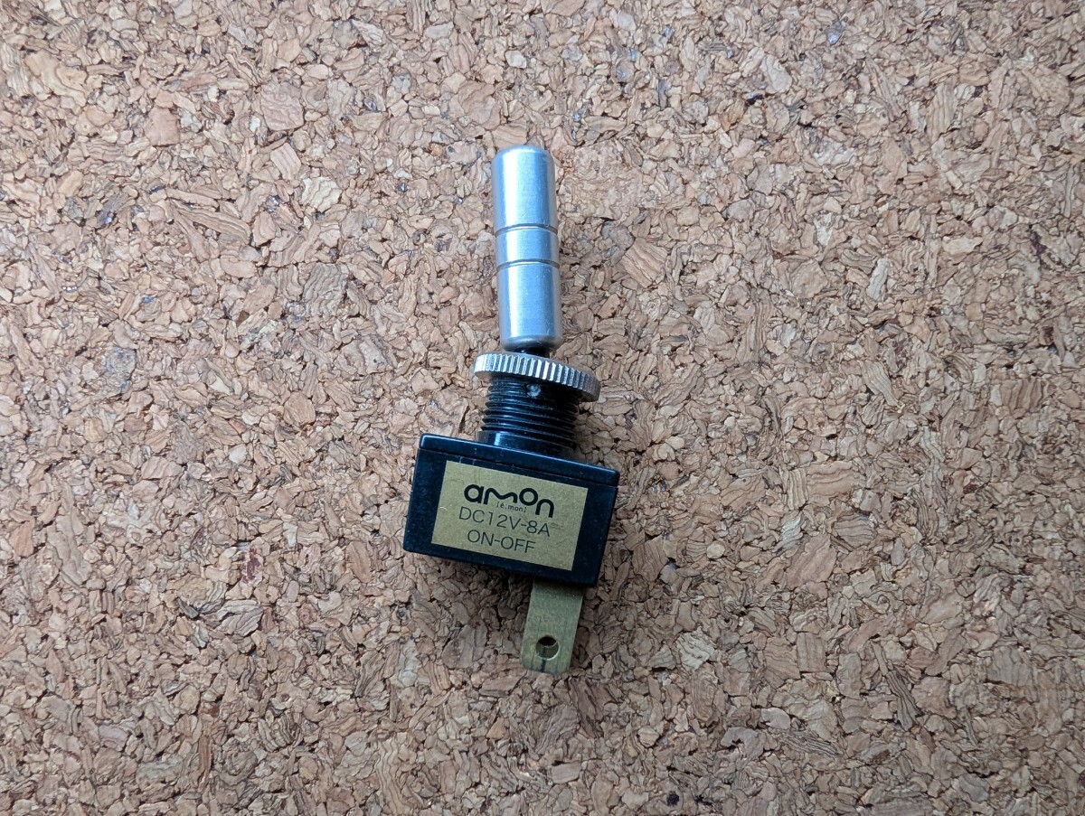 Yahoo!オークション - エーモン(amon) トグルスイッチ ON-OFF DC12V・8...