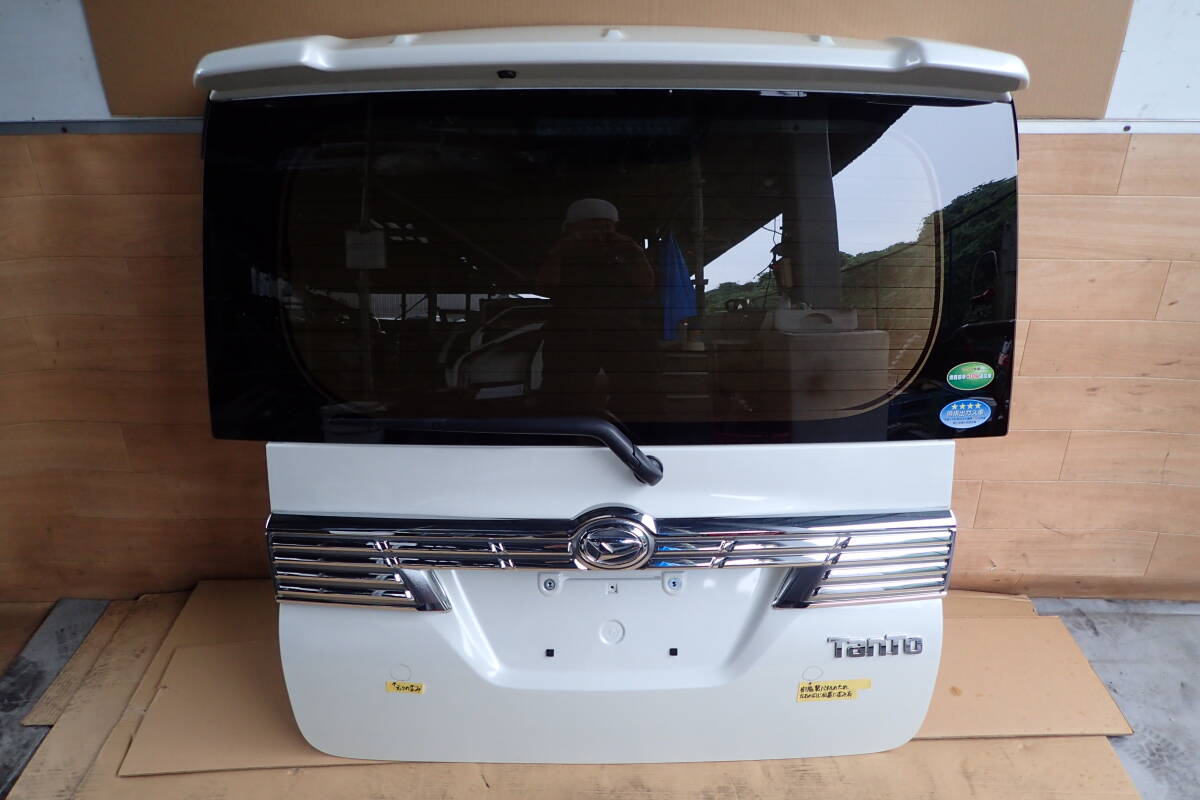 Yahoo!オークション - タントカスタム 後期 リアゲート バックドア LA6...