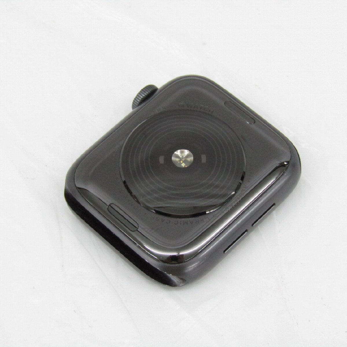 品 Apple Watch Nike SE GPS 44mm MYYK2J/A スペースグレイアルミニウムケース+ブラックNikeスポーツバンド 11933898 0922(スマートウォッチ ...