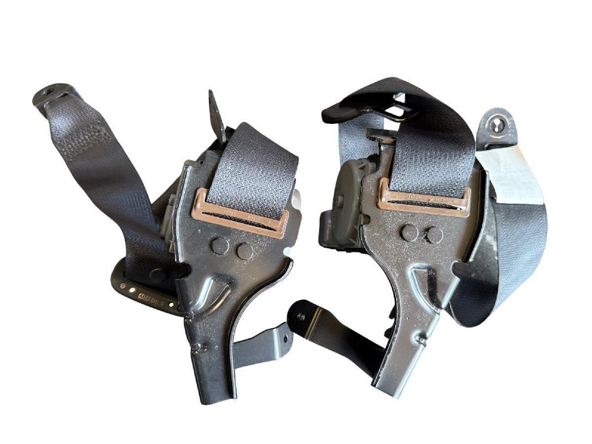 Yahoo!オークション - レヴォーグ VM4 管理番号 5408 リアシートベルト...