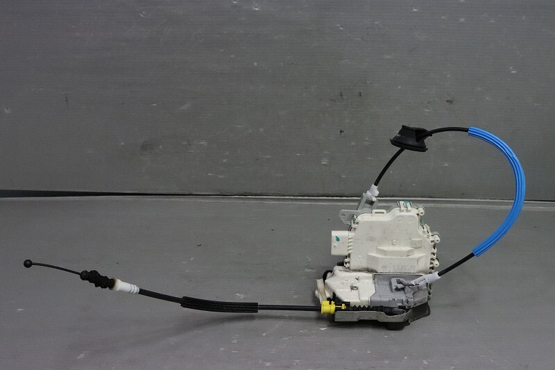 Yahoo!オークション - アウディ A4 クワトロ 2.0 TFSI 右H 前期 (8KCDN...