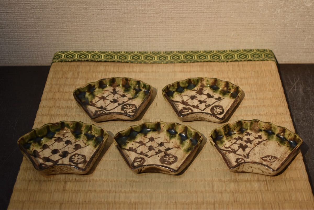 Yahoo!オークション - 【GE】E371【コレクター所蔵品】時代 織部小皿5...