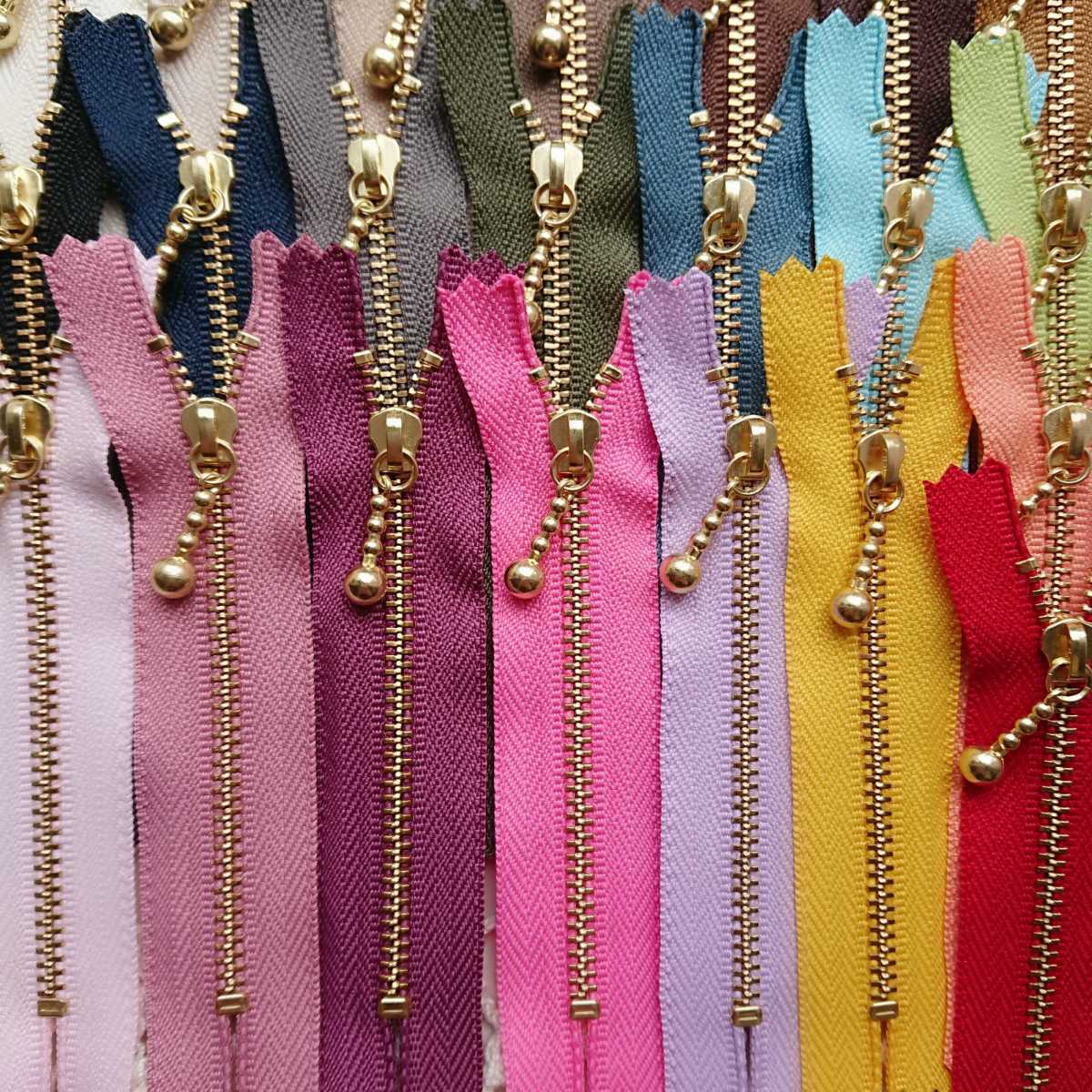 Yahoo!オークション - YKK 16cm 10本 玉付き ゴールド 金具ファスナー ...