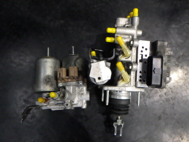 Yahoo!オークション - NHP10 アクア ABSアクチュエーター ブレ...