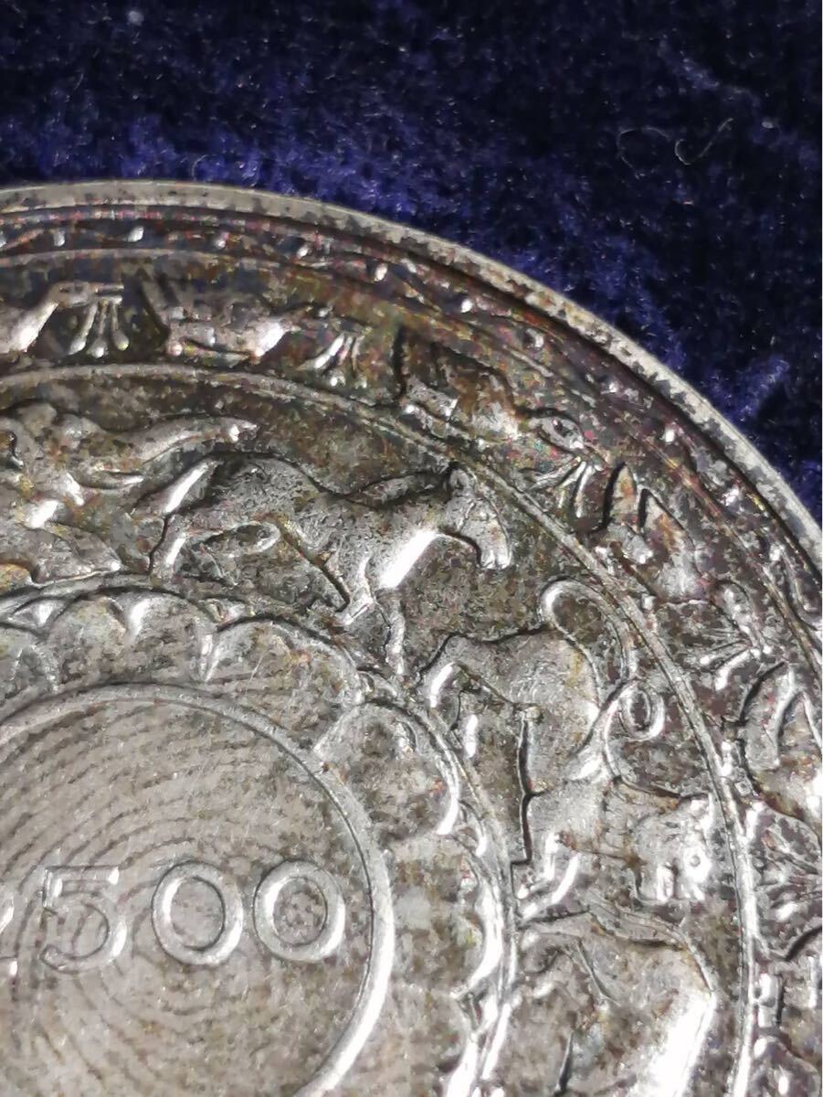 49 11 1957年 5ルピー銀貨 仏教2500年記念 スリランカ セイロン 貿易銀 古錢 銀貨 古銭 硬貨サイズ 実測 直径38.8㎜ 重さ 28.2g あ(アジア)｜売買された ...