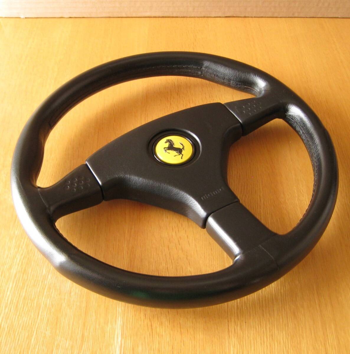 Yahoo!オークション - 即決 良品 フェラーリ348純正タイプ MOMO GHIBLI...