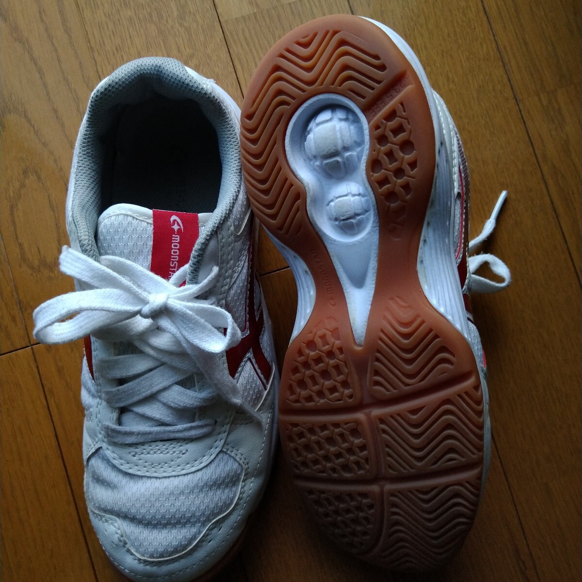 Yahoo!オークション - 体育館シューズ 23 5EEE