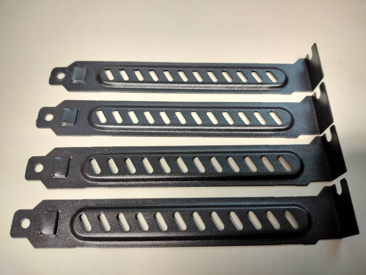 Yahoo!オークション - PCIスロットカバー 4枚 ZALMAN PCケース付属品